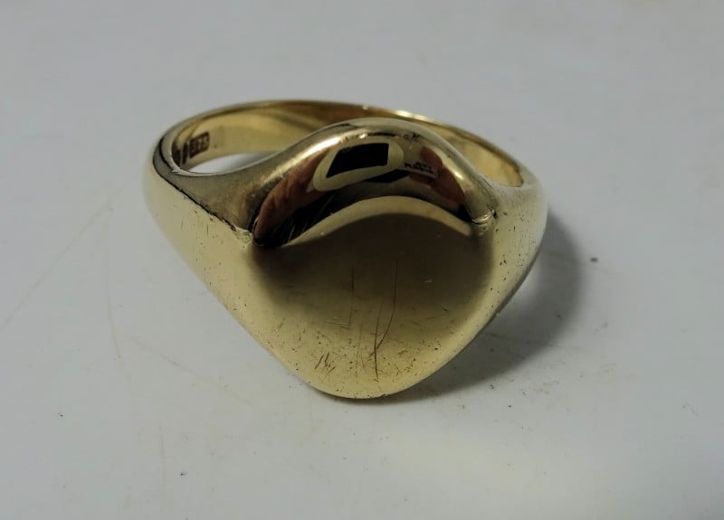 9ct Large Signet Ring Yellow Gold Unisex Ring Size X | 019600264220 ...