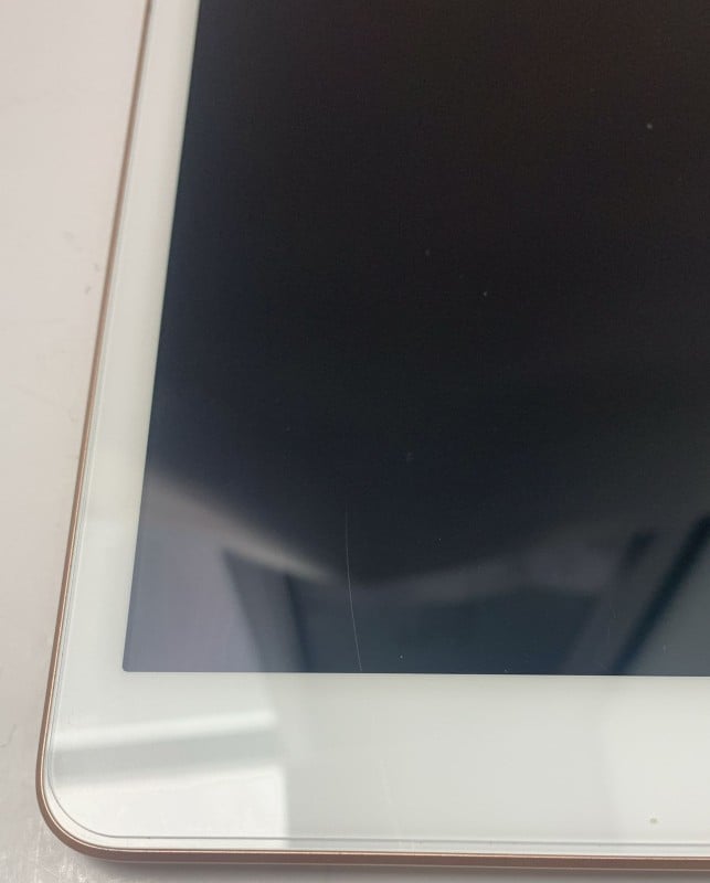 Apple . iPad 7th Gen 32GB (A2197) Gold | 046600083973 | Cash Converters