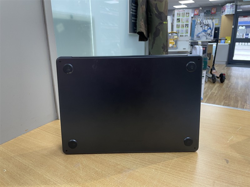 Macbook Air 15,13/M3 (8-Cpu 10-Gpu)/8GB Ram/256GB SSD/15"/Sg Bh 99% ...