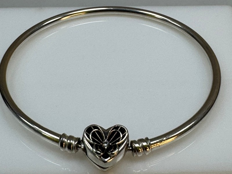Pandora Butterfly Heart Clasp Bangle Silver Bangle 9.4G | 020700380444 ...