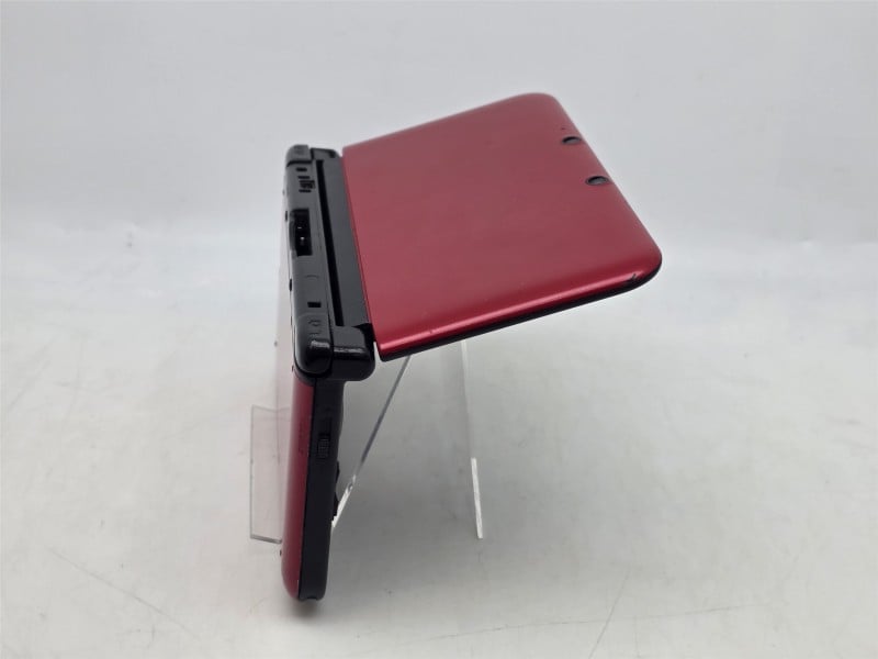 Nintendo 3DS XL Red | 030300296990 | Cash Converters