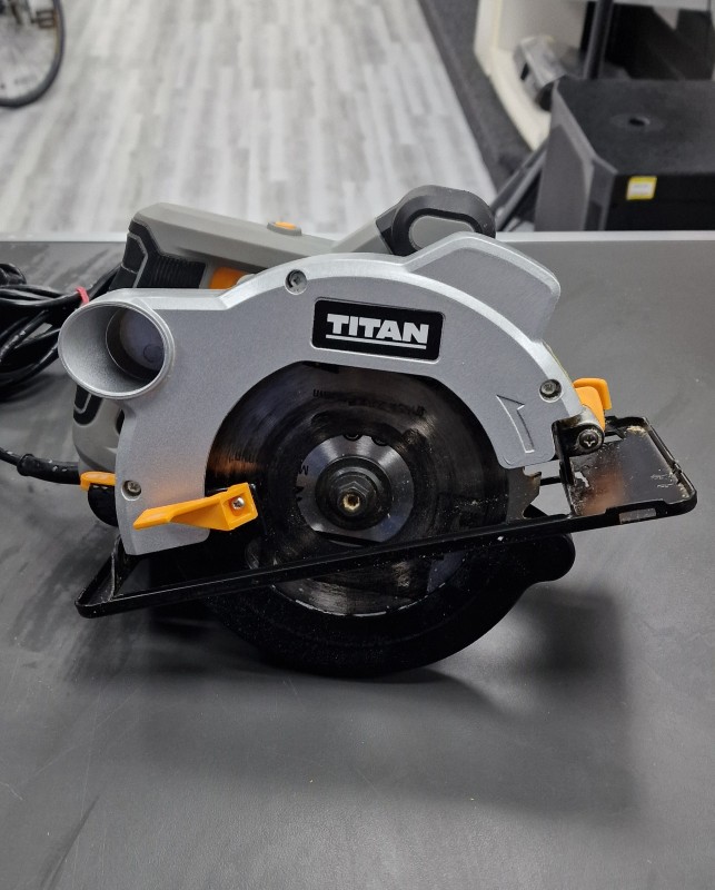 Titan 1200W | 017900195644 | Cash Converters