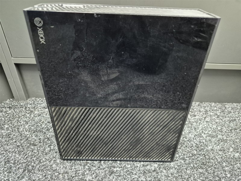 Xbox One 500GB Original (Body Only) Xbox One 500GB Black | 017900193260 ...