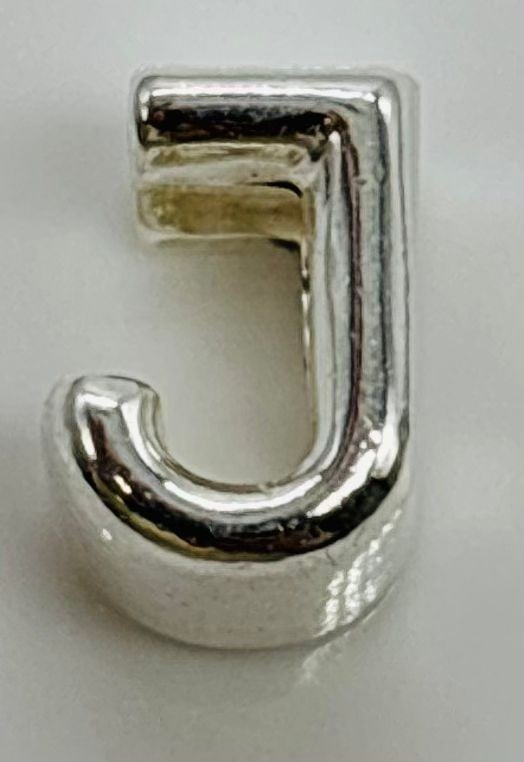 Pandora Letter J Silver Charm 2.13G | 048100214947 | Cash Converters