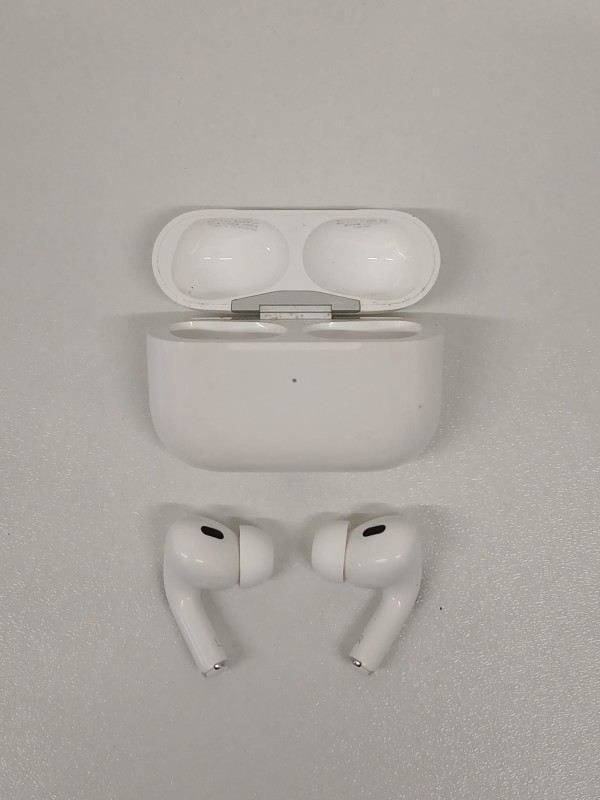(Headphones - Cordless) Apple, , Airpod Pro , Serial #: 7Wdc, N/A White ...