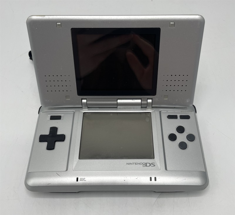 Nintendo DS Silver | 027300098477 | Cash Converters
