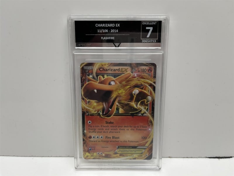 Pokemon Pokemon, 11/106 Charizard Ex, Blue | 026500171367 | Cash Converters