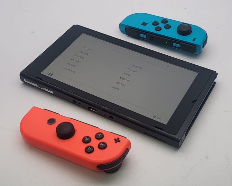 Nintendo Switch 32GB Black | 056500104586 | Cash Converters