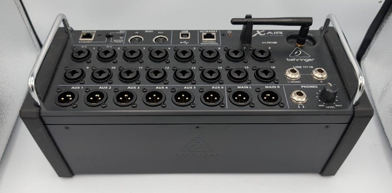 Behringer Xair Xr18 With Flight Case | 034900206253 | Cash Converters