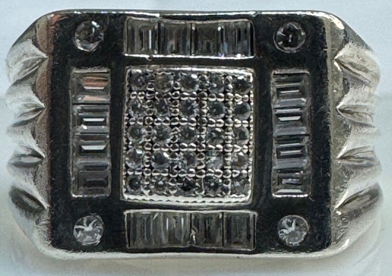 Square Pave' Signet Ring Silver Unisex Ring With Stone Size P | 046600087824 | Cash Converters