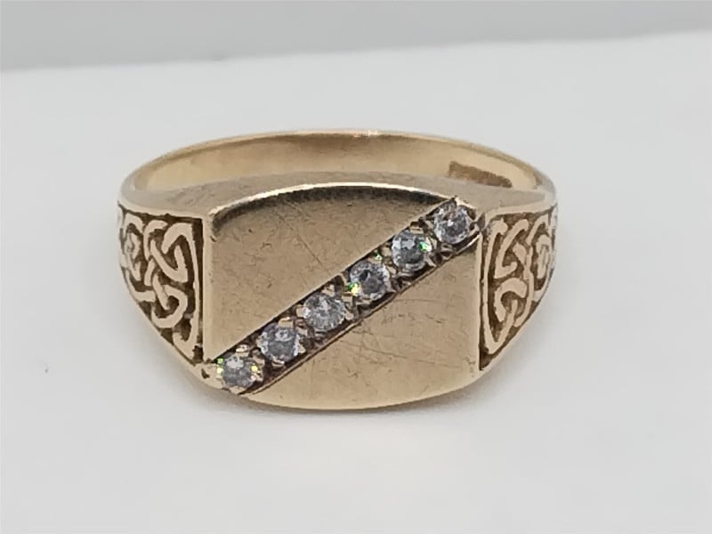 9ct Signet Yellow Gold Unisex Ring Size U | 038900191159 | Cash Converters