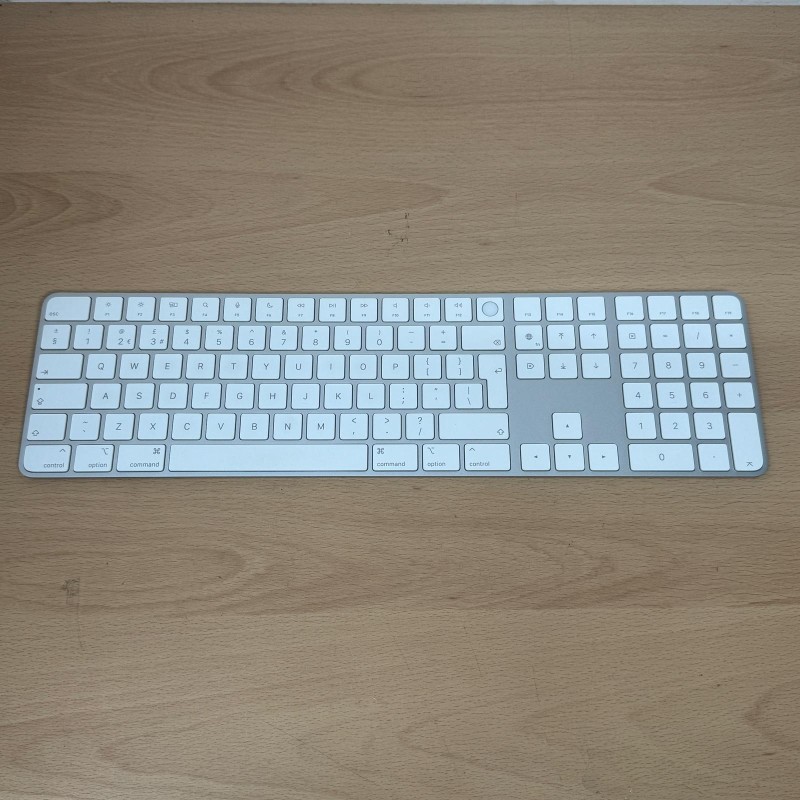Apple Magic Keyboard (A2520) With Touch Id & Numeric Keypad Silver ...