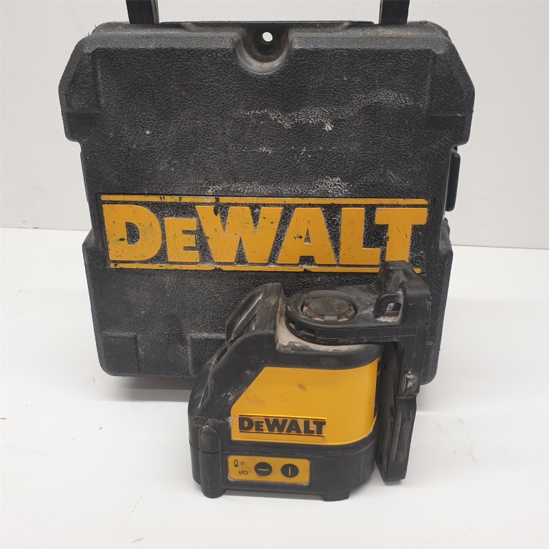 Dewalt Dw088 Cross Line Laser Level. | 038600313209 | Cash Converters