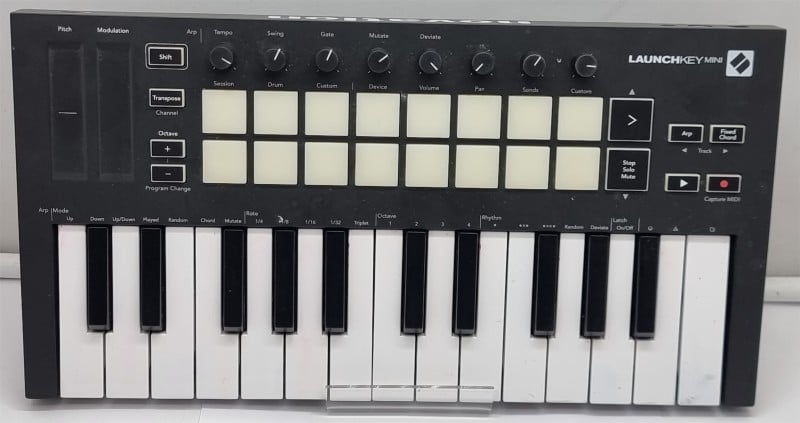Novation Launchkey Black | 021000141406 | Cash Converters