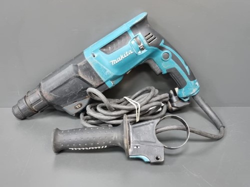 Makita Sds Hammer Drill Makita Hr2610 Corded 230V 800W Sds Rotary Hammer Drill 021800115939 Cash Converters