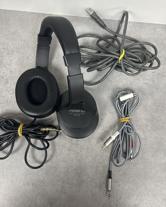Roland Serato Dj-202 Dj Controller/Headset | 016200277226 | Cash Converters