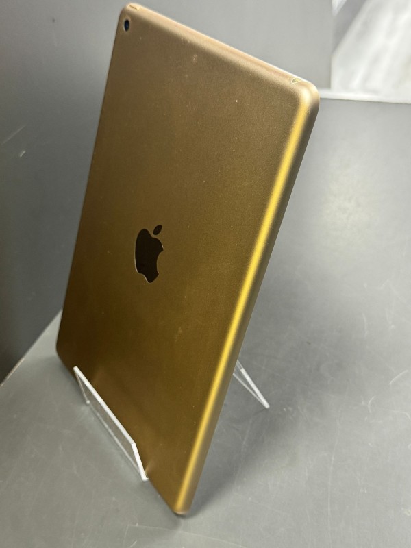 Apple iPad 5th Gen 128GB - Wifi 128GB Gold | 031800096988 | Cash Converters