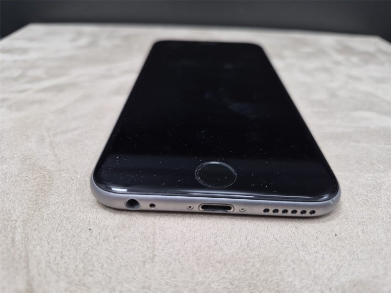 Apple iPhone 6 32GB / Unlocked / 85% Battery Health / Cc 1303 32GB Grey ...