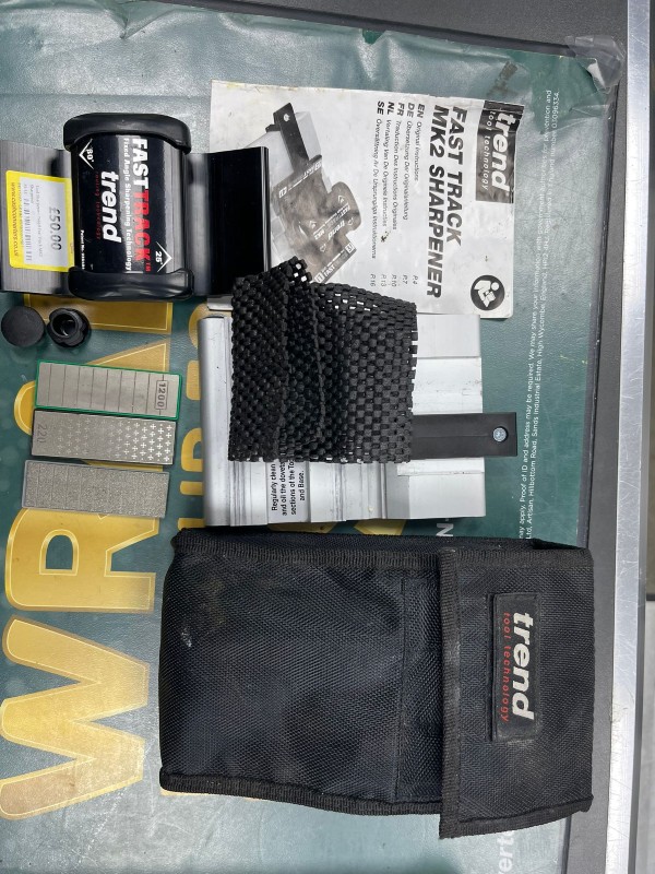Trend Mk2 Fast Track Sharpener Kit Black | 057800037901 | Cash Converters