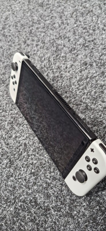 Nintendo Switch Oled White | 059500001998 | Cash Converters