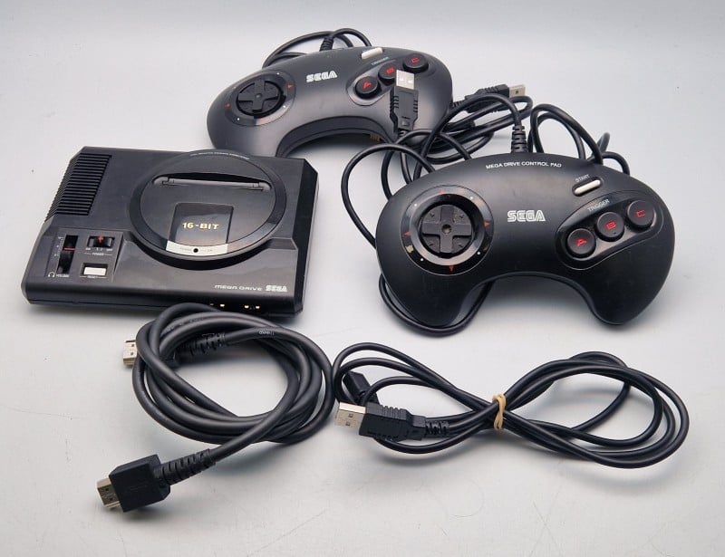 Sega Mega Drive Mini Black | 049700116160 | Cash Converters