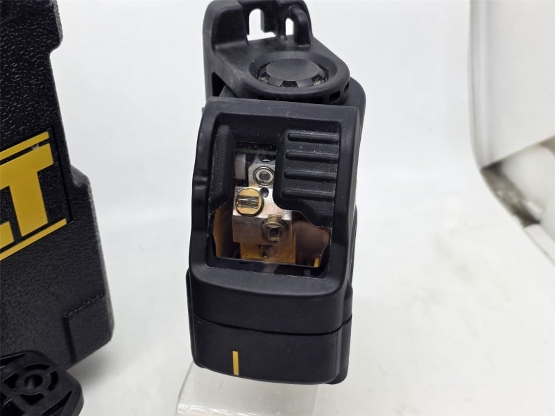 Laser Level Dewalt Dw088 Red Beam | 030300296723 | Cash Converters