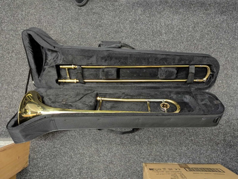 Trombone Trombone Inc Styrofoam Case | 031000328583 | Cash Converters