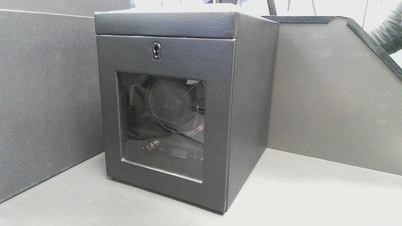 Wolf Watch Winder 2.7 Black | 047800147607 | Cash Converters