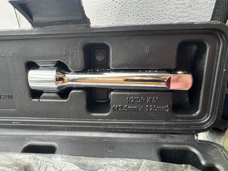 Auto Xs Torque Wrench 1/2" 60-210Nm Silver | 034300182764 | Cash Converters