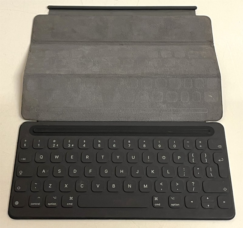 Apple Keyboard Folio A1829 Grey | 026500167201 | Cash Converters