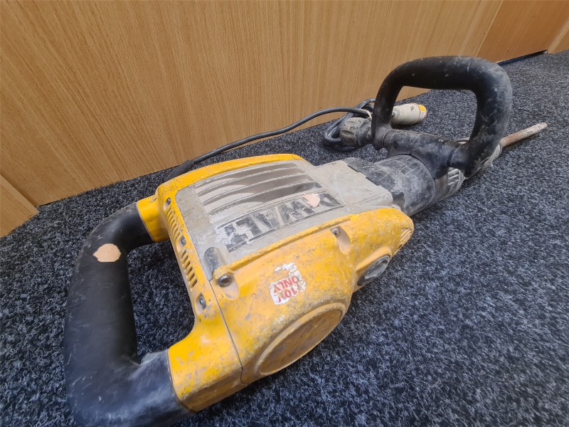 Dewalt Jack Hammer | 044400075610 | Cash Converters