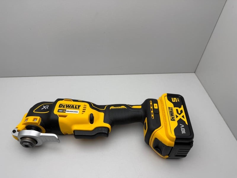 Dewalt Recon Dcs356p1 18V Oscillating Multi Tool With Accessories ...