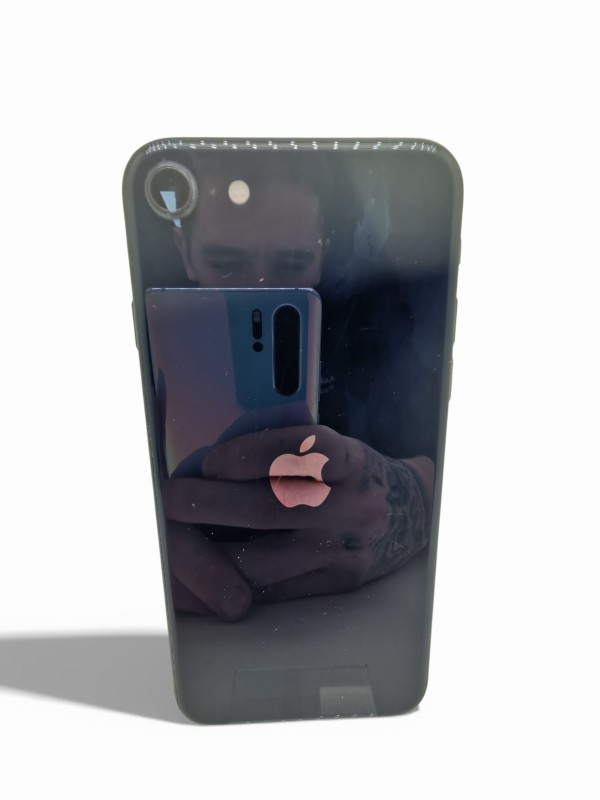 Apple iPhone Se 3rd Gen 128GB Black | 020200208037 | Cash Converters