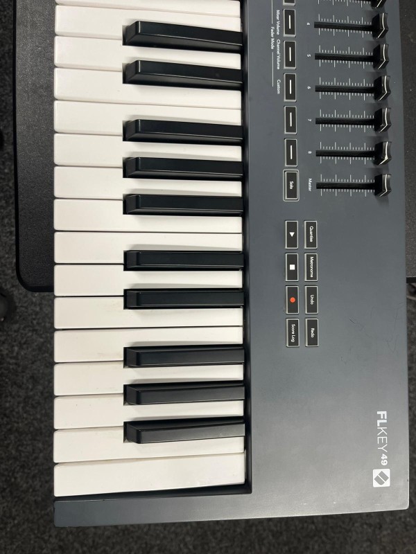 Novation Black | 031900095241 | Cash Converters