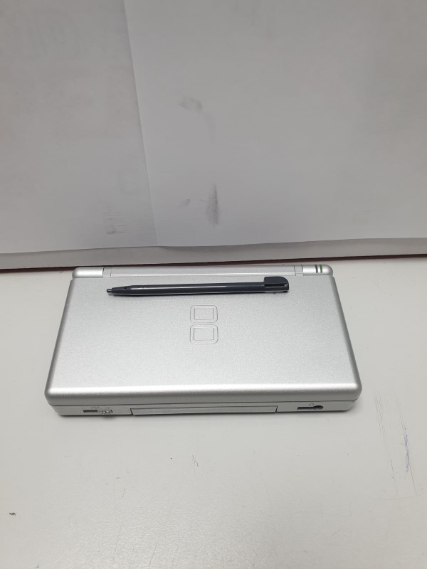 Nintendo DS Lite Grey | 021800128796 | Cash Converters