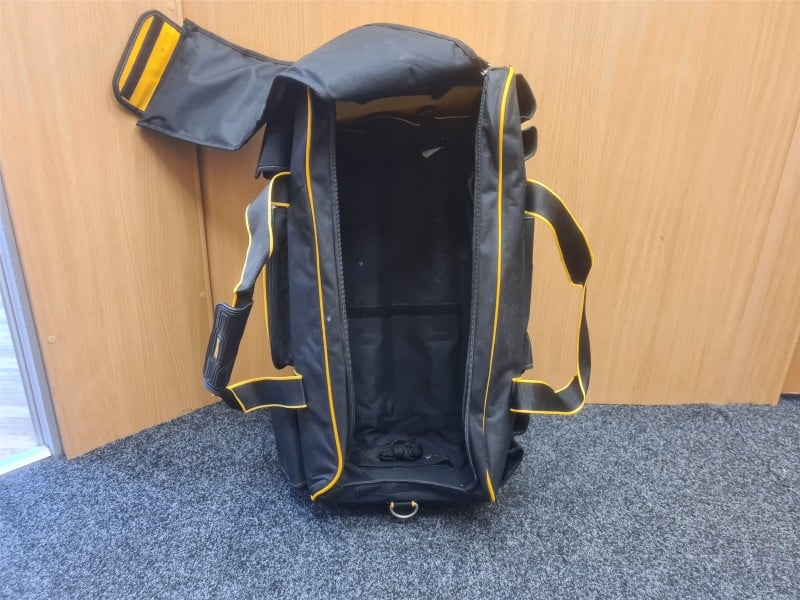Dewalt Toolbag Black | 044400075689 | Cash Converters