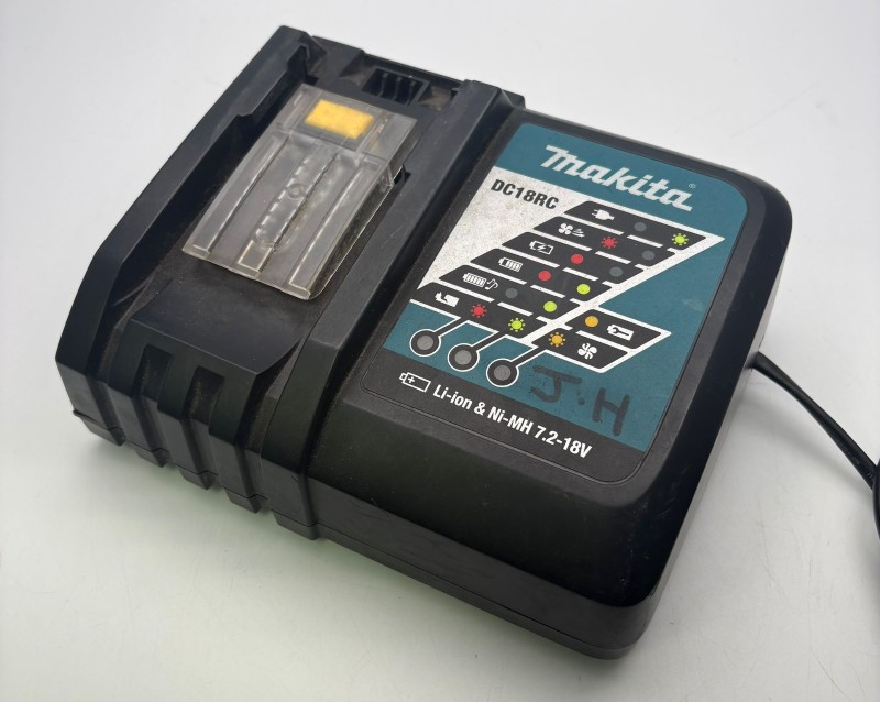 Makita Battery Rod Cutter Blue | 056500104554 | Cash Converters