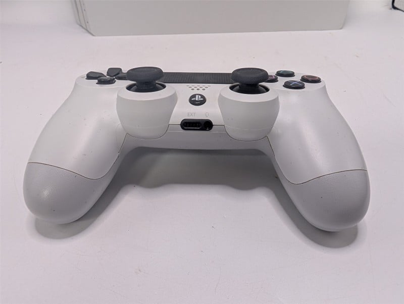 Playstation 4 Pro 1TB White 1 X Controller Docking Station Playstation ...