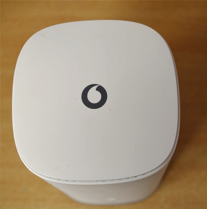 Vodafone Gigacube 5G Mobile 5G Router Mc888 Silver | 046600093688 ...