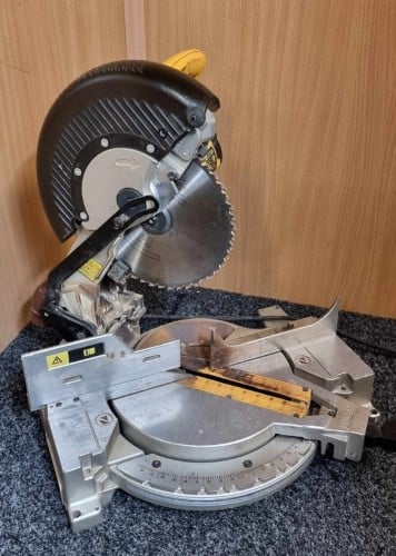 Dewalt miter saw price store