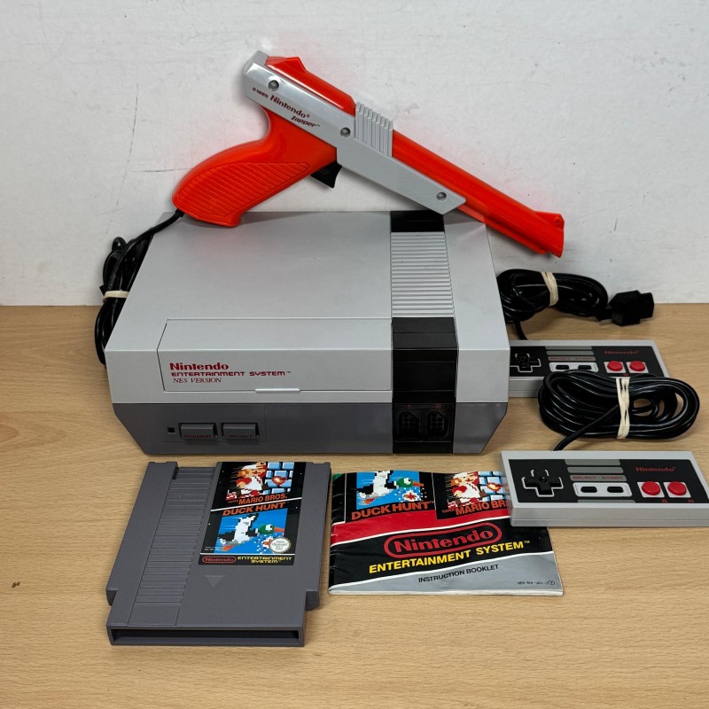 Nintendo Console Nintendo Entertainment System (NES) | 032100181034 ...
