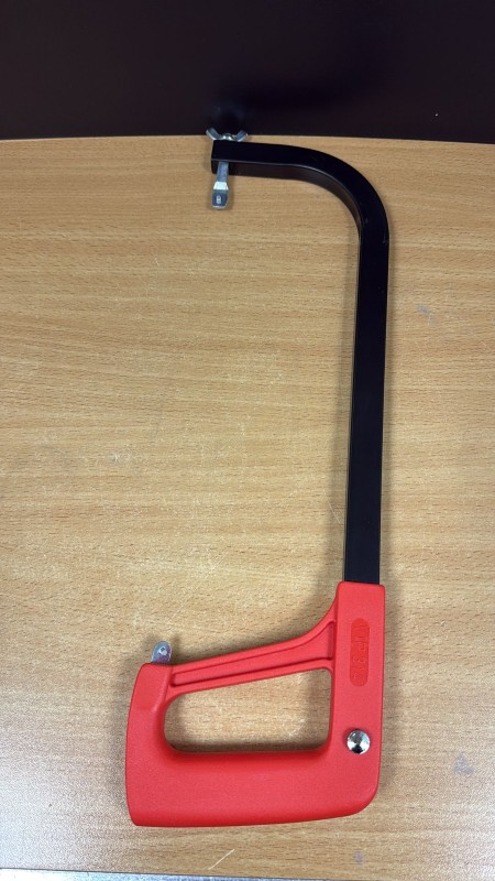 Hack Saw, Red | 044300076757 | Cash Converters