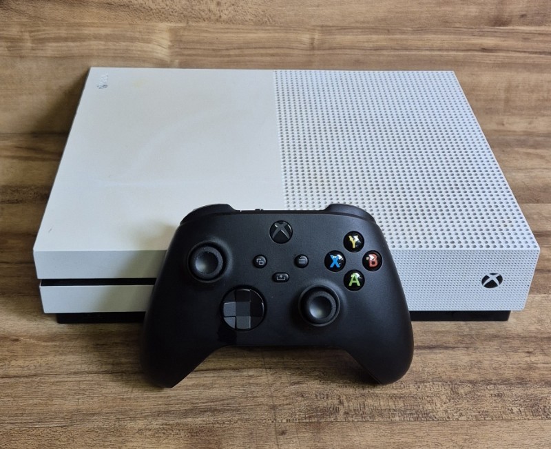 Xbox Xbox One 1TB White | 048900244092 | Cash Converters