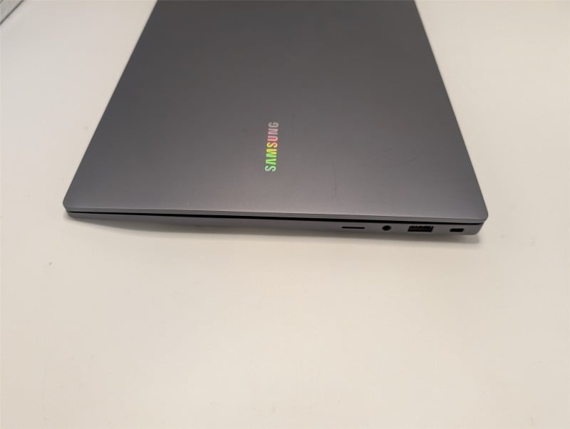 Samsung Book 4 Intel Core i3 8GB 200GB Silver | 020700386852 | Cash ...