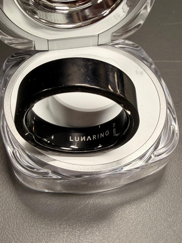 Luna Ring Gen 2 Smart Ring Black Boxed With Charger Size 13 Black ...