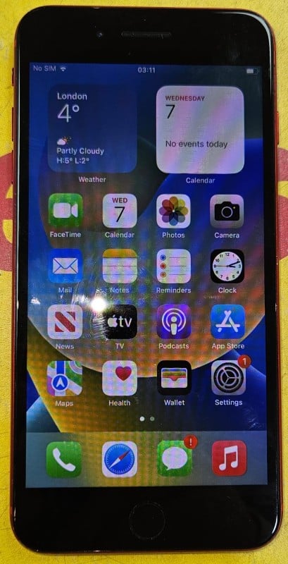 Apple iPhone 8 Plus iPhone 8 Plus 64GB Red | 022600161636 | Cash Converters