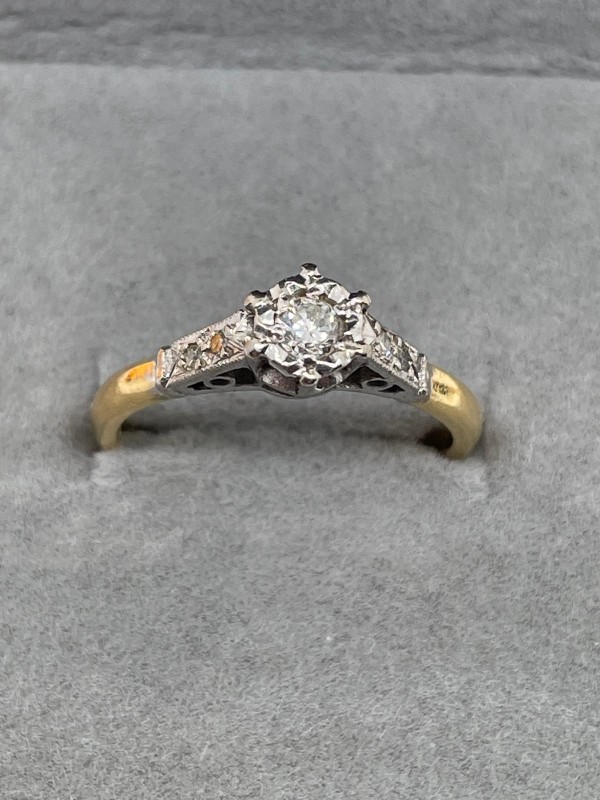 18ct Yellow Gold Ladies Diamond Ring Size M | 035400175061 | Cash ...