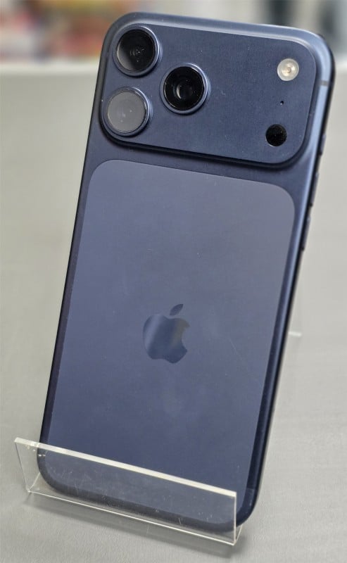 Apple iPhone 17 Pro Max 2TB Unlocked 100% Battery Health Blue ...