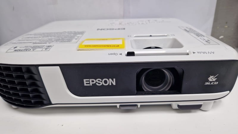 Epson Eb-E01 Home Cinema Projector | 046300106254 | Cash Converters
