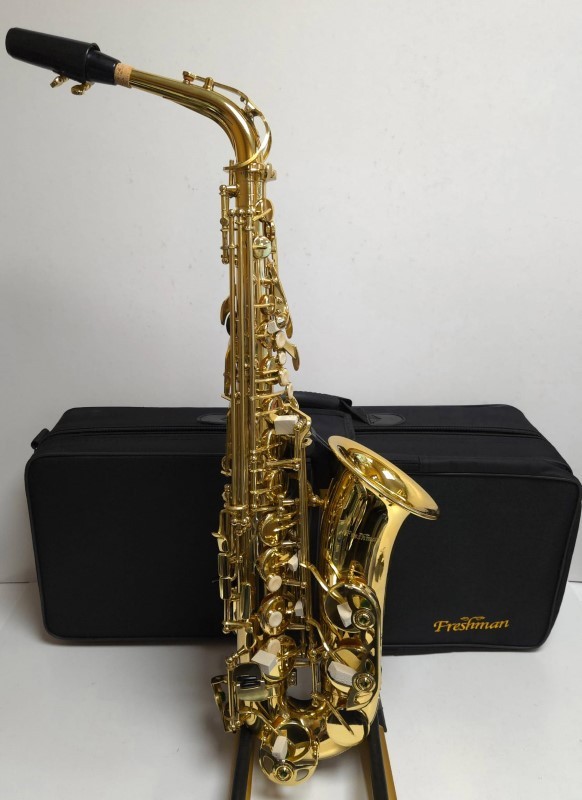 Freshman Alto Sax Plus Case | 031000328525 | Cash Converters